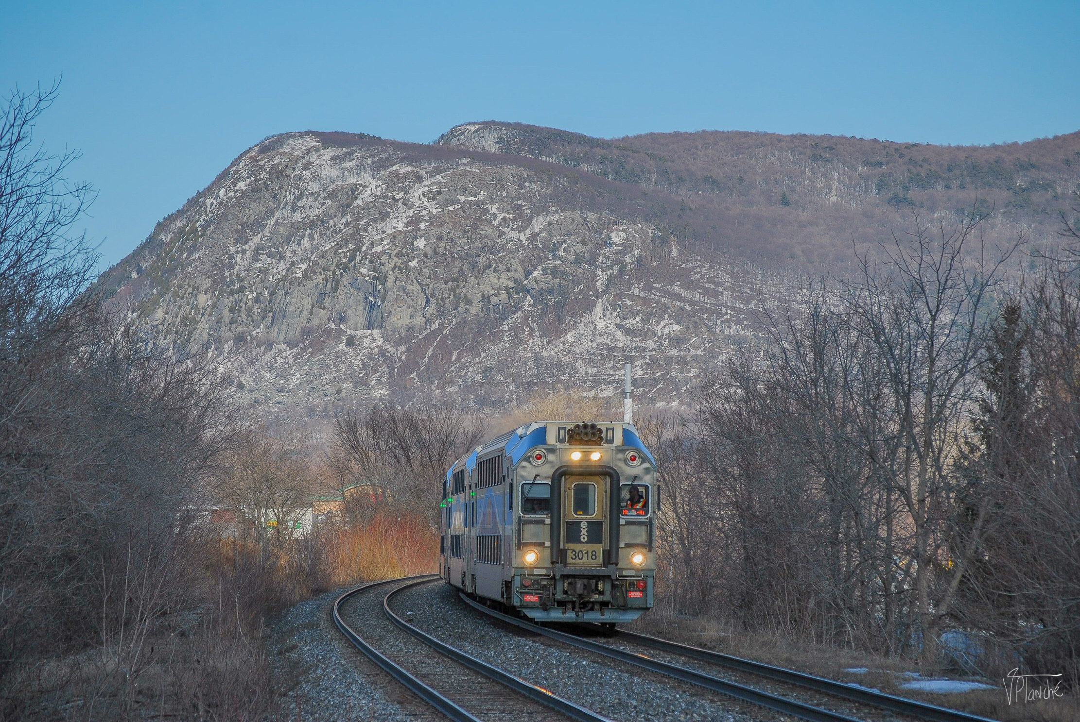 Railpictures.ca - Victor Planché Photo: On March 24, 2023, EXO 3018 ...