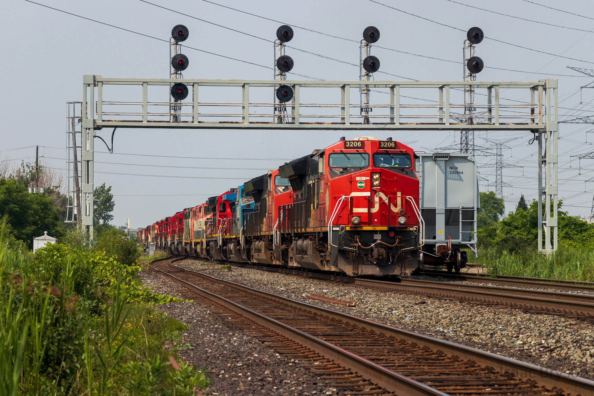 Railpictures.ca - Isaac Bryson Photo: CN M394 ducks under the Snider ...