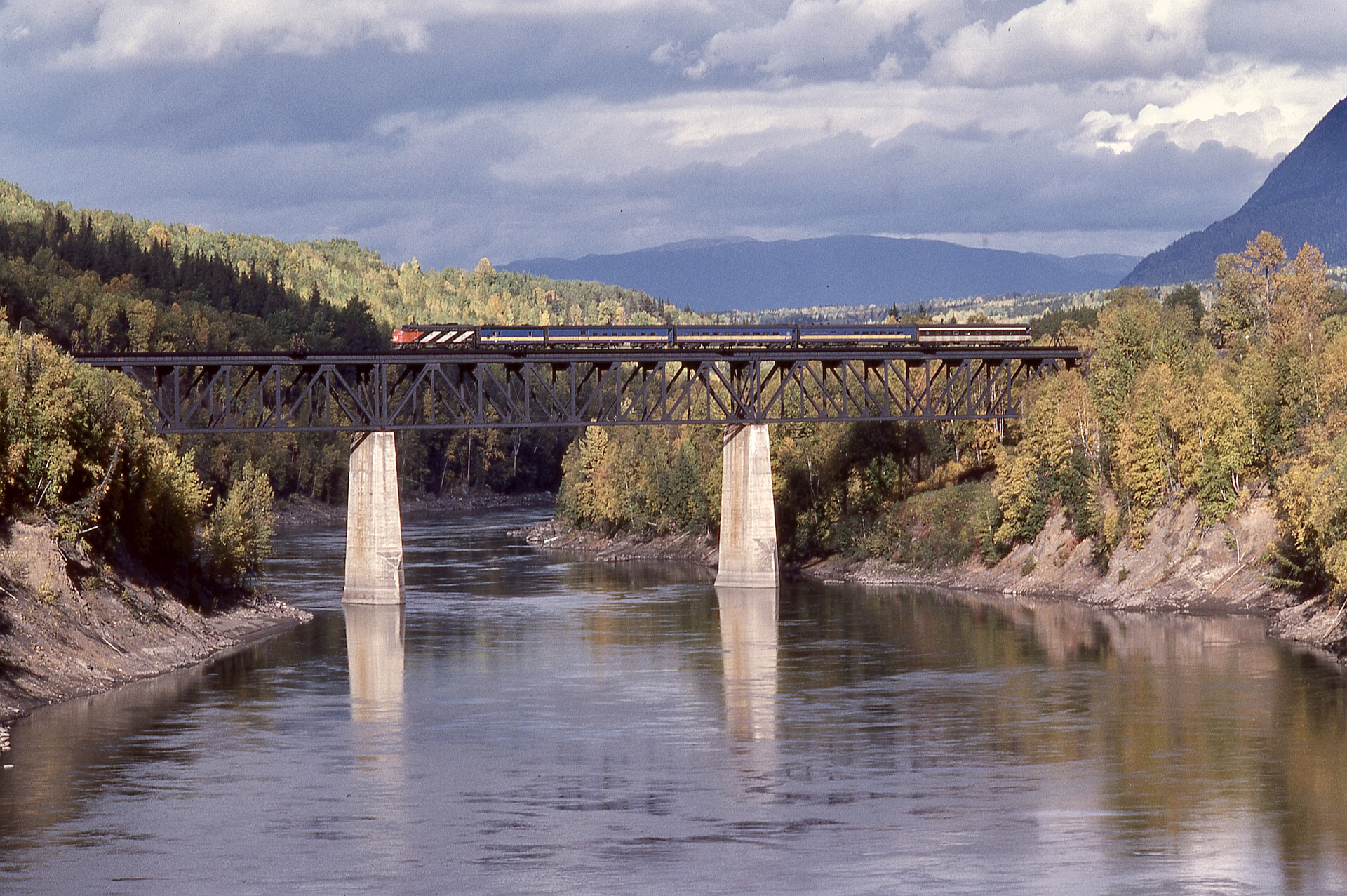 Railpictures.ca - Ken Perry Photo: Westward from Smithers, CN’s ...