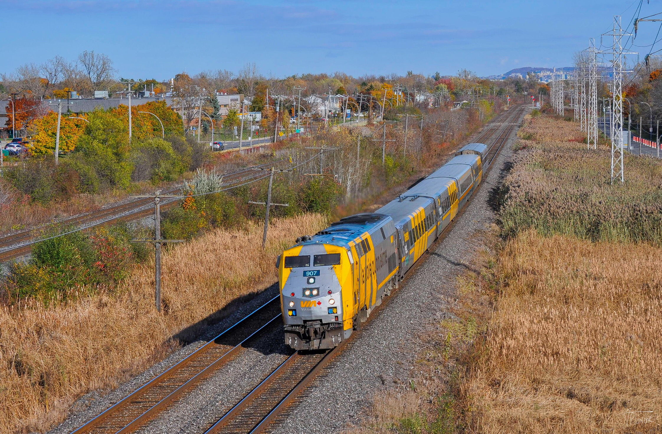 Railpictures.ca - Victor Planché Photo: On November 4, 2023, VIA 907 is ...