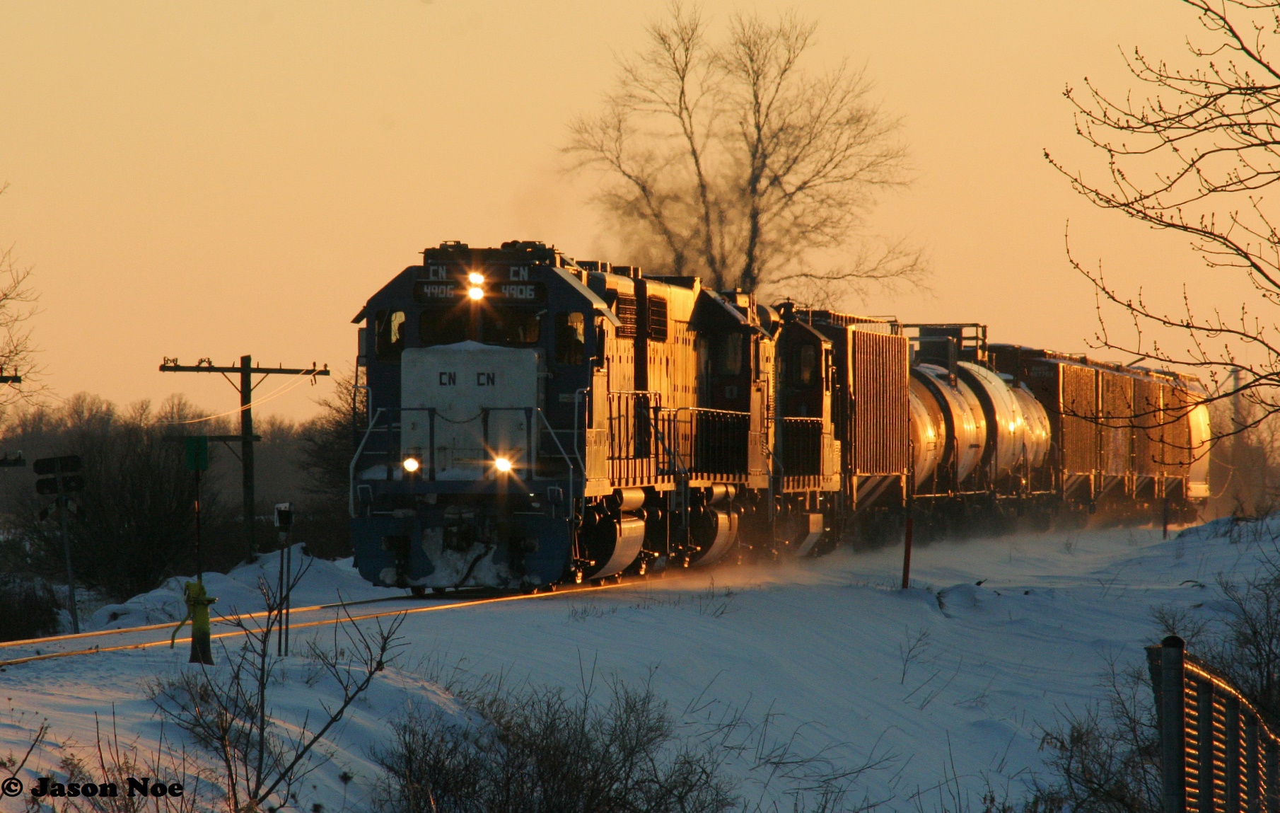 Railpictures.ca - Jason Noe Photo: CN 4906 east leads L568 by the west ...