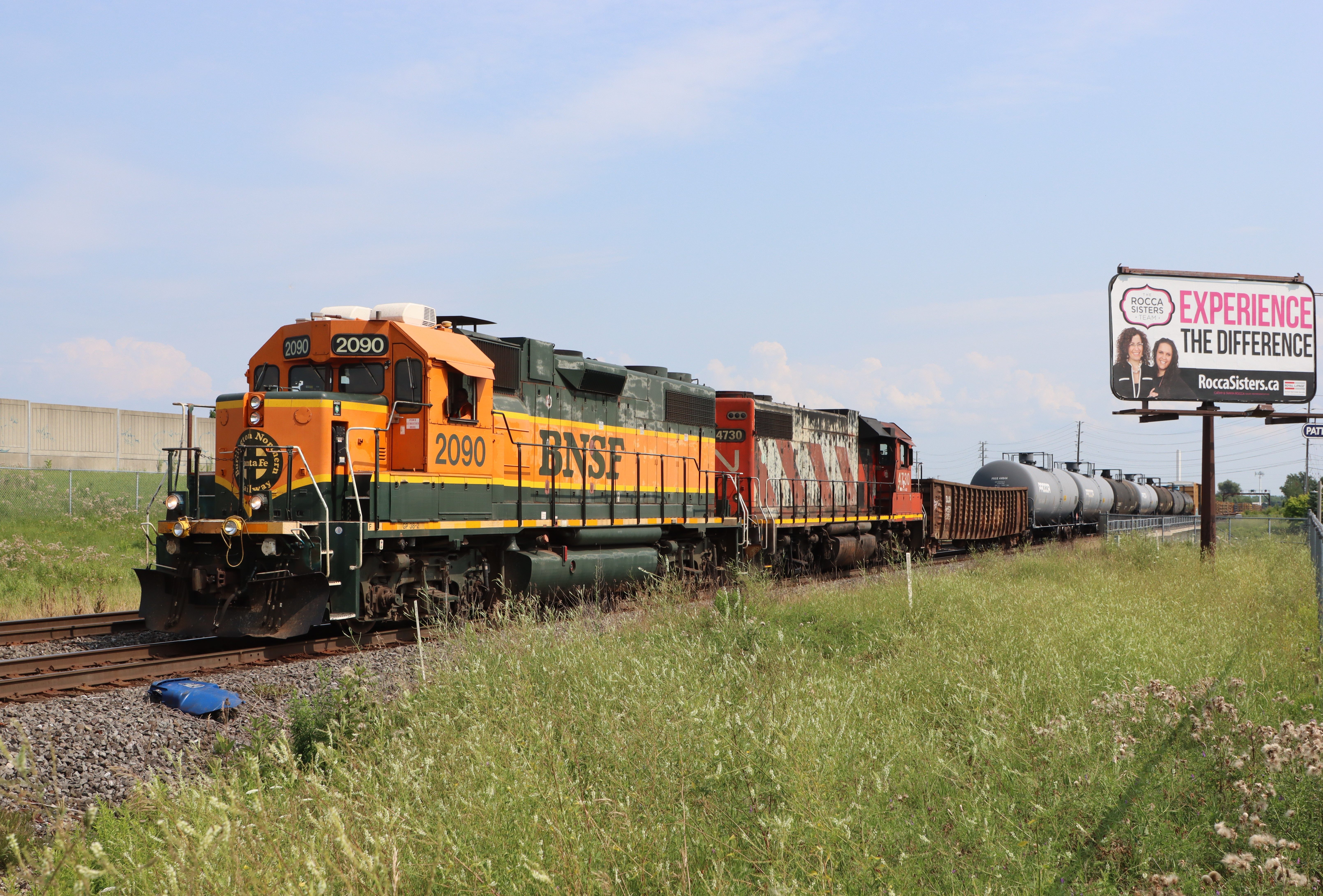 Railpictures.ca - Terry O'Shell Photo: With a good size train trailing ...