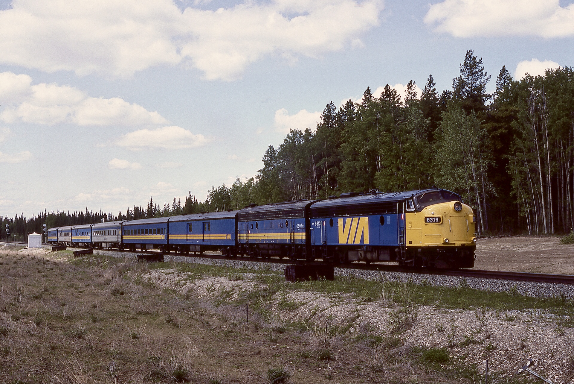 Railpictures.ca - Ken Perry Photo: Yates, Alberta, is the first station ...