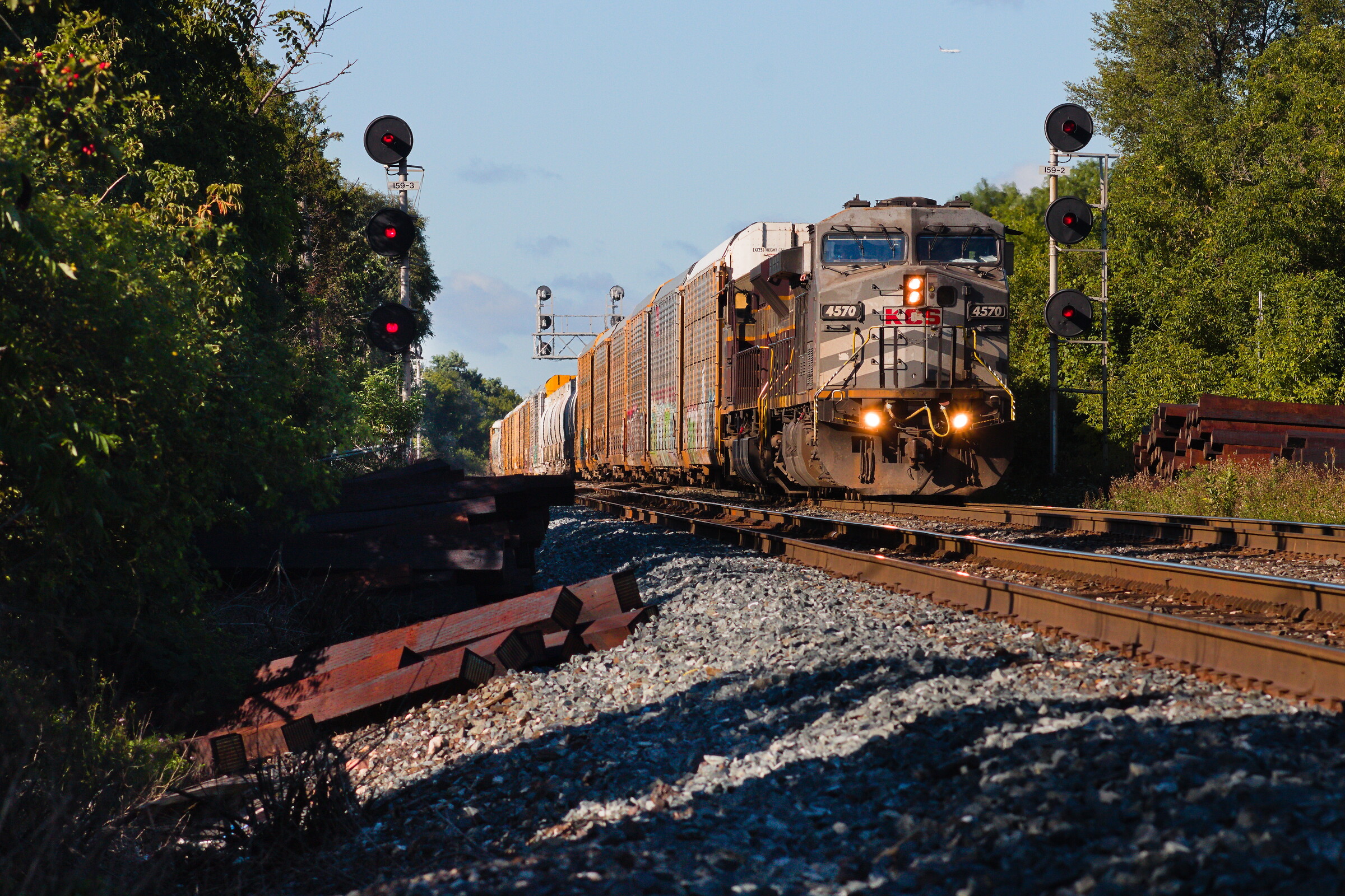 Railpictures.ca - Eric Fallas Photo: Getting one of these grey ghosts ...