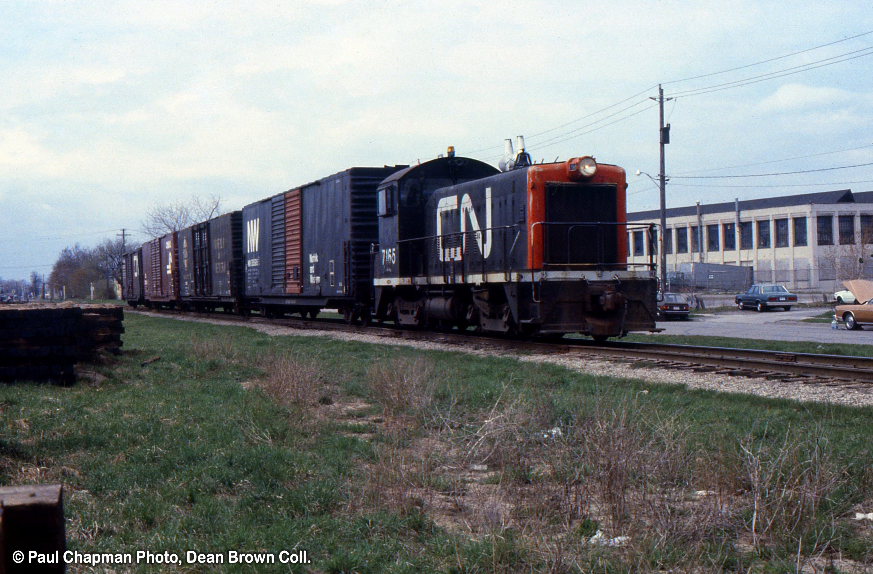 Railpictures.ca - Paul Chpman Photo, Dean Brown Coll. Photo: CN SW8 ...