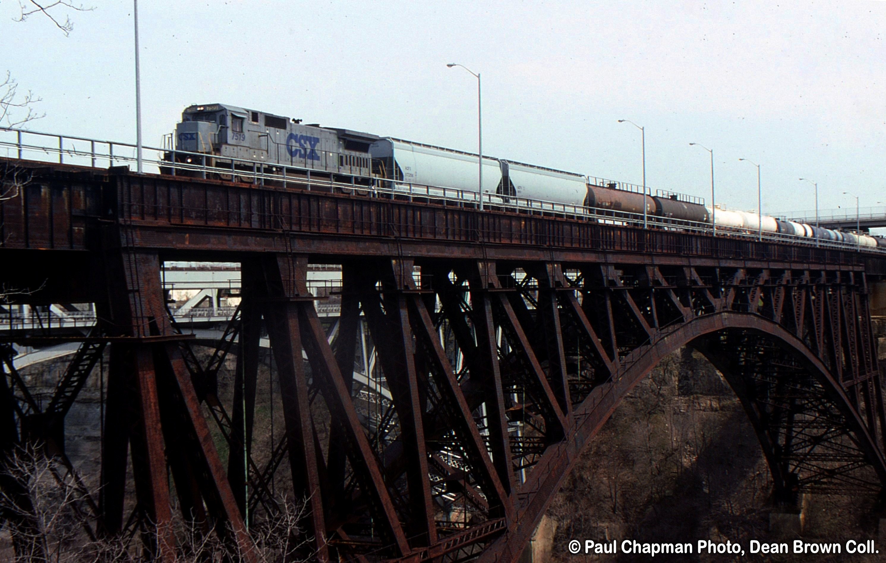 Railpictures.ca - Paul Chapman Photo, Dean Brown Coll. Photo: CSX 321 ...