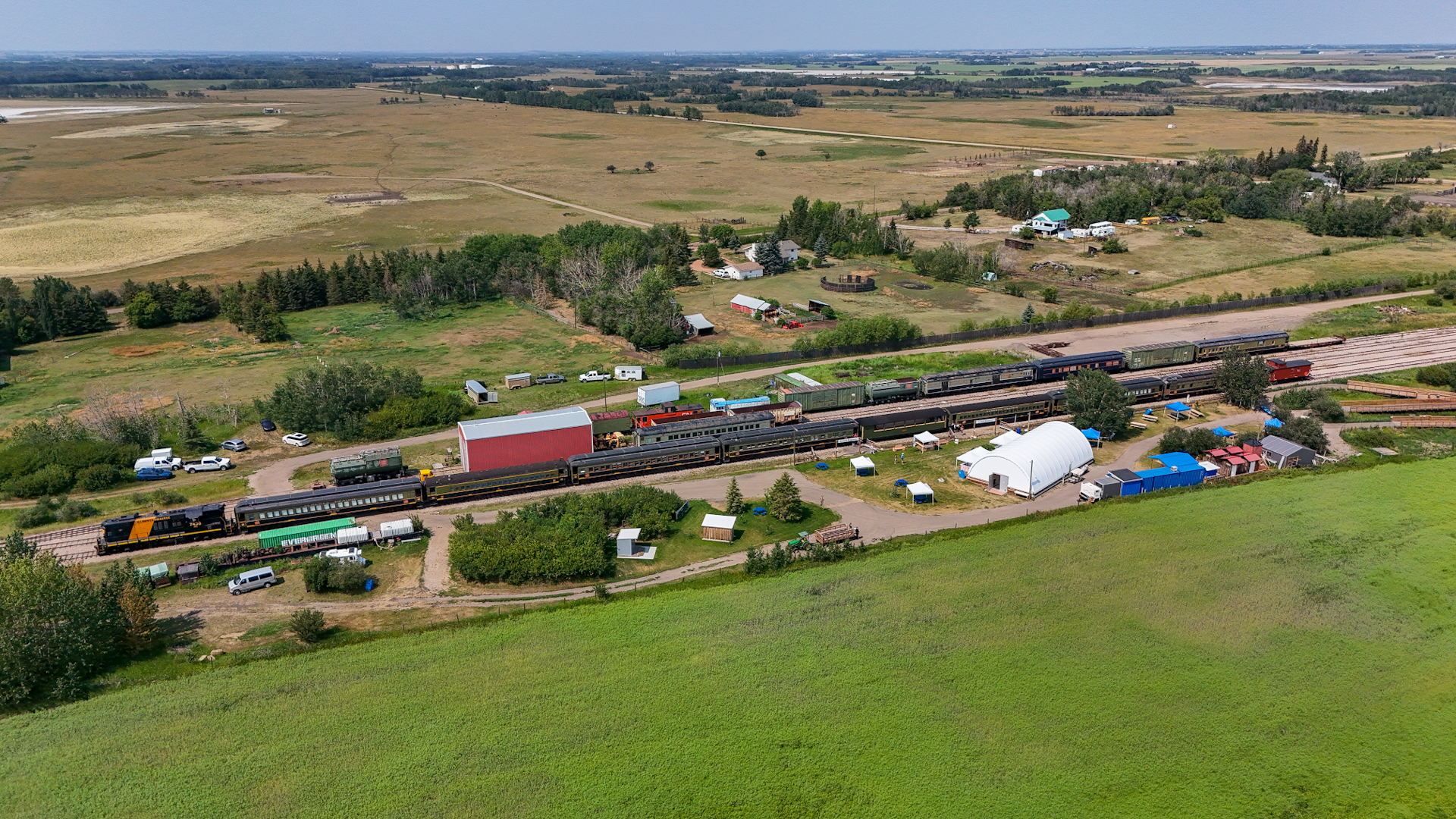 Railpictures.ca - Rob Eull Photo: Alberta Prairie Railway train 26 sits ...