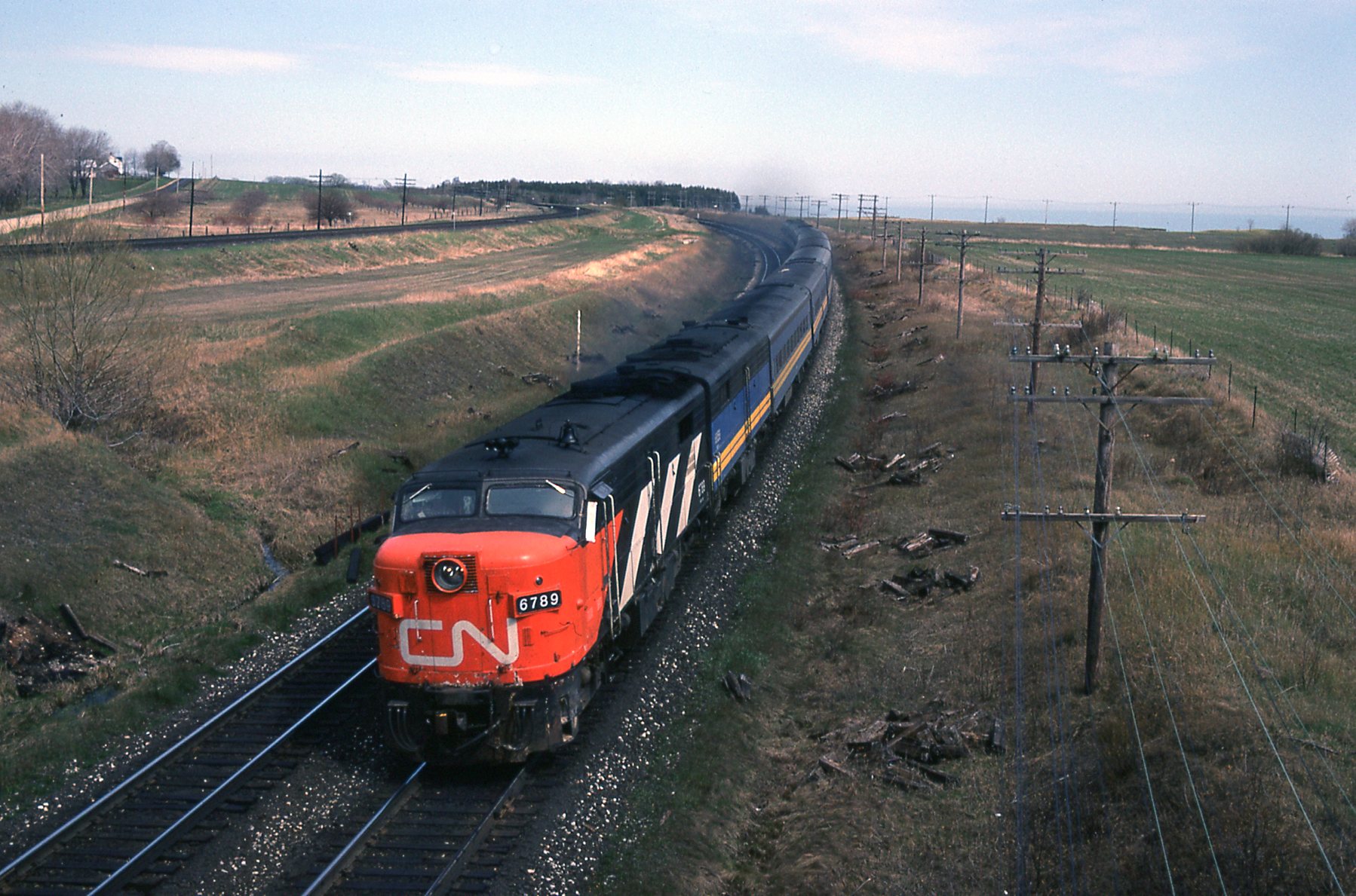 Railpictures.ca - Mike Bannon Photo: CN FPA4 6789 speeding east ...