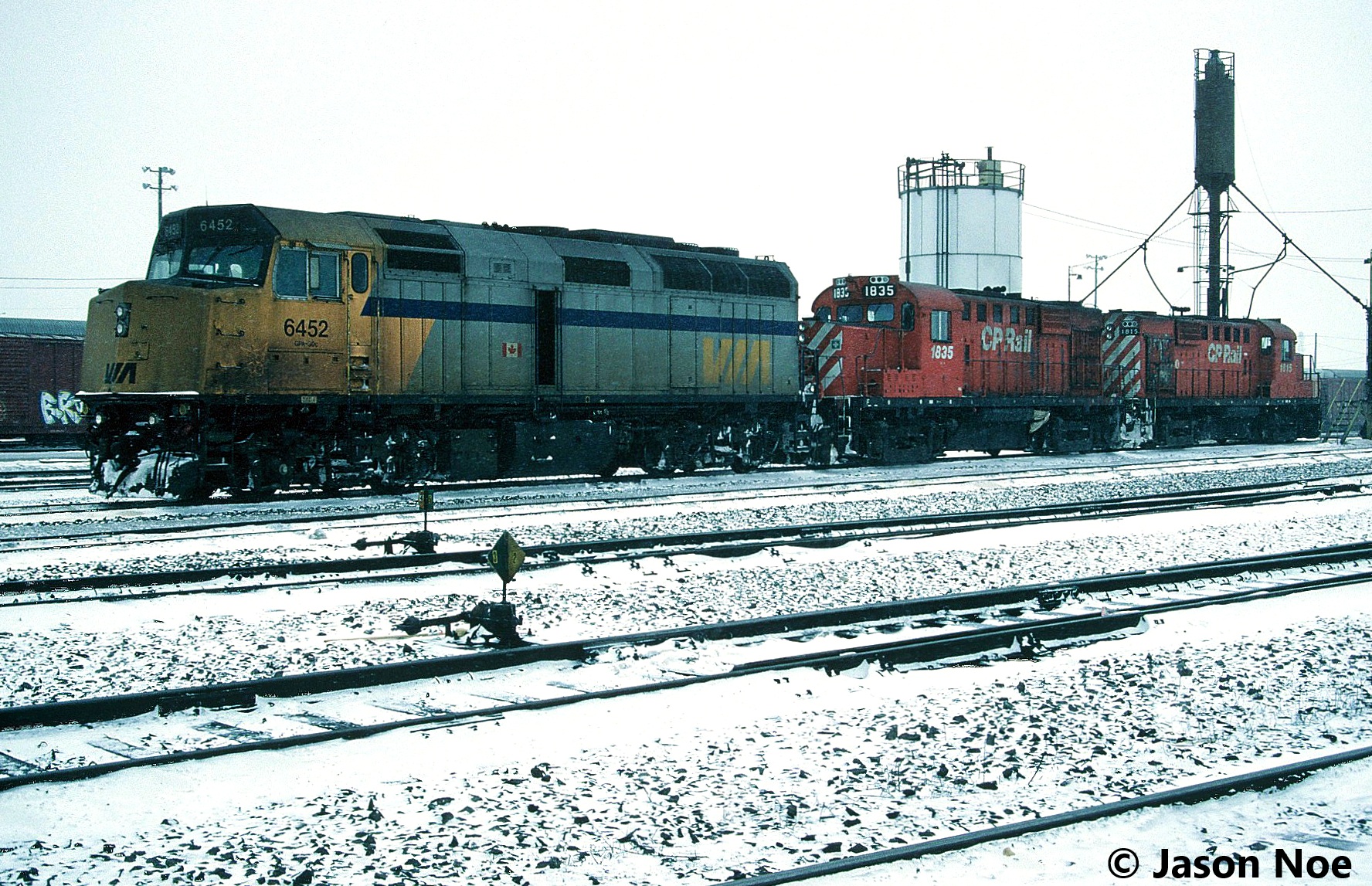 Railpictures.ca - Jason Noe Photo: VIA Rail F40PH-2 6452 with CP Rail ...