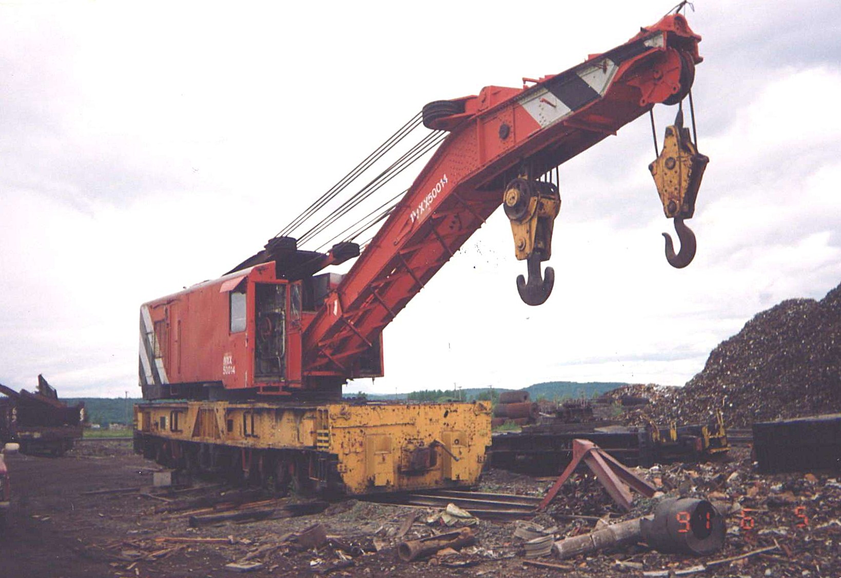 Railpictures.ca - Paul O'Shell Photo: Tired Old Dog IVXX 50014 (Ivaco ...