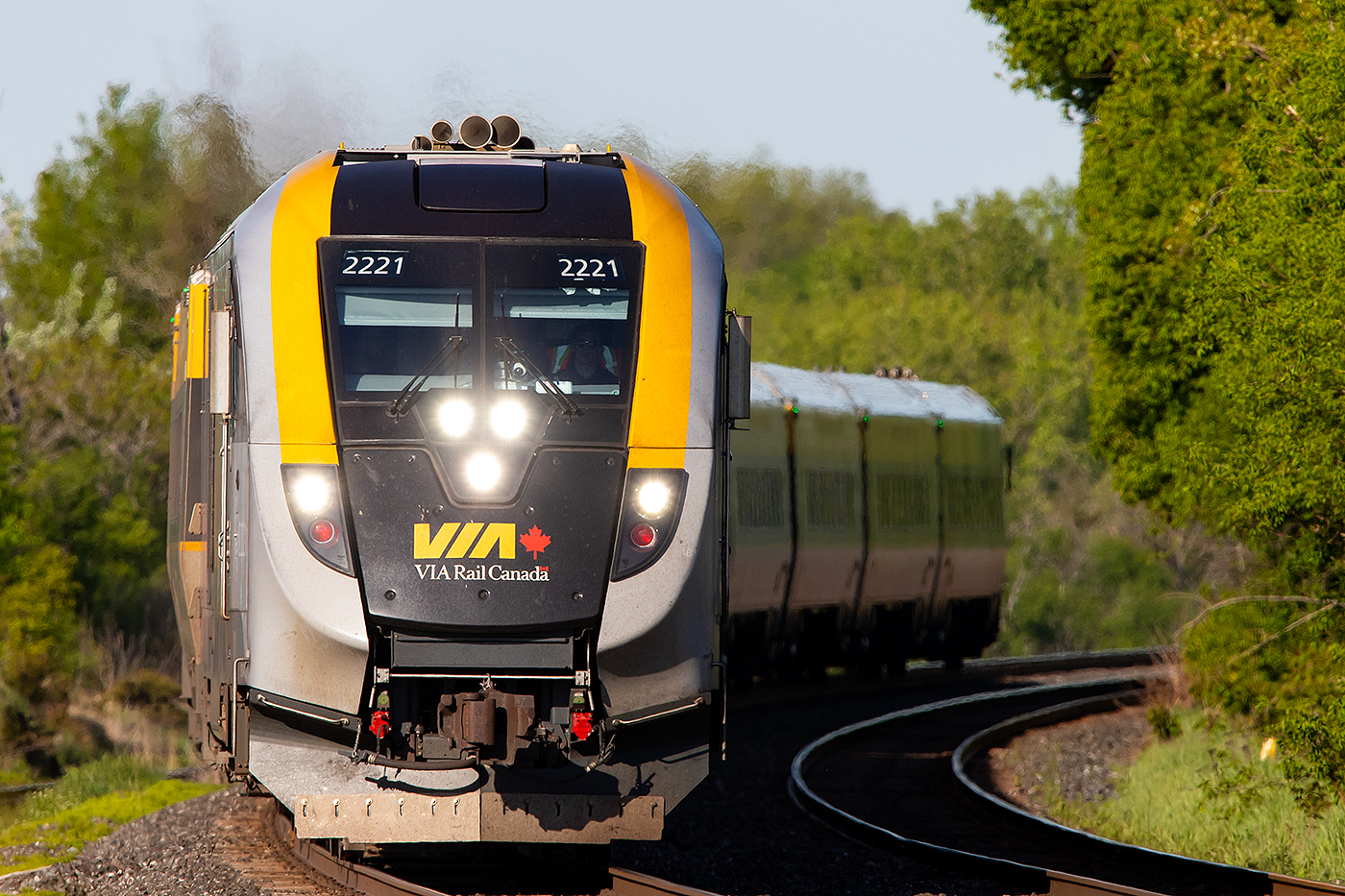 Railpictures.ca - Trackside Trenton Photo: Nature slowly closes in on ...