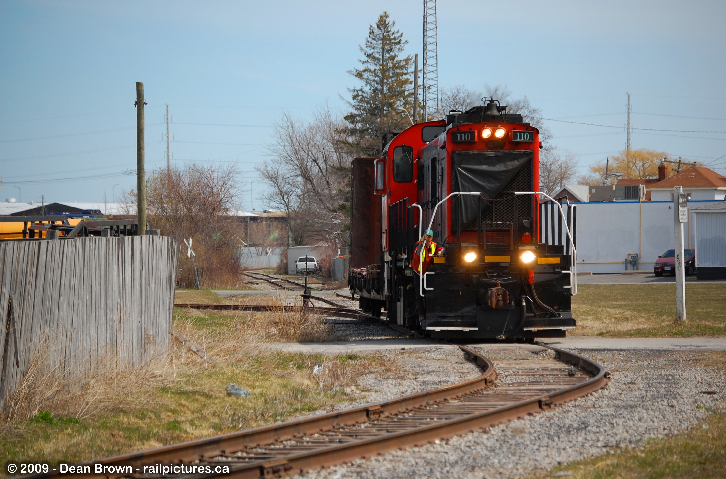 Railpictures.ca - Dean Brown Photo: TRRY S-13u 110 heads back to the TR ...