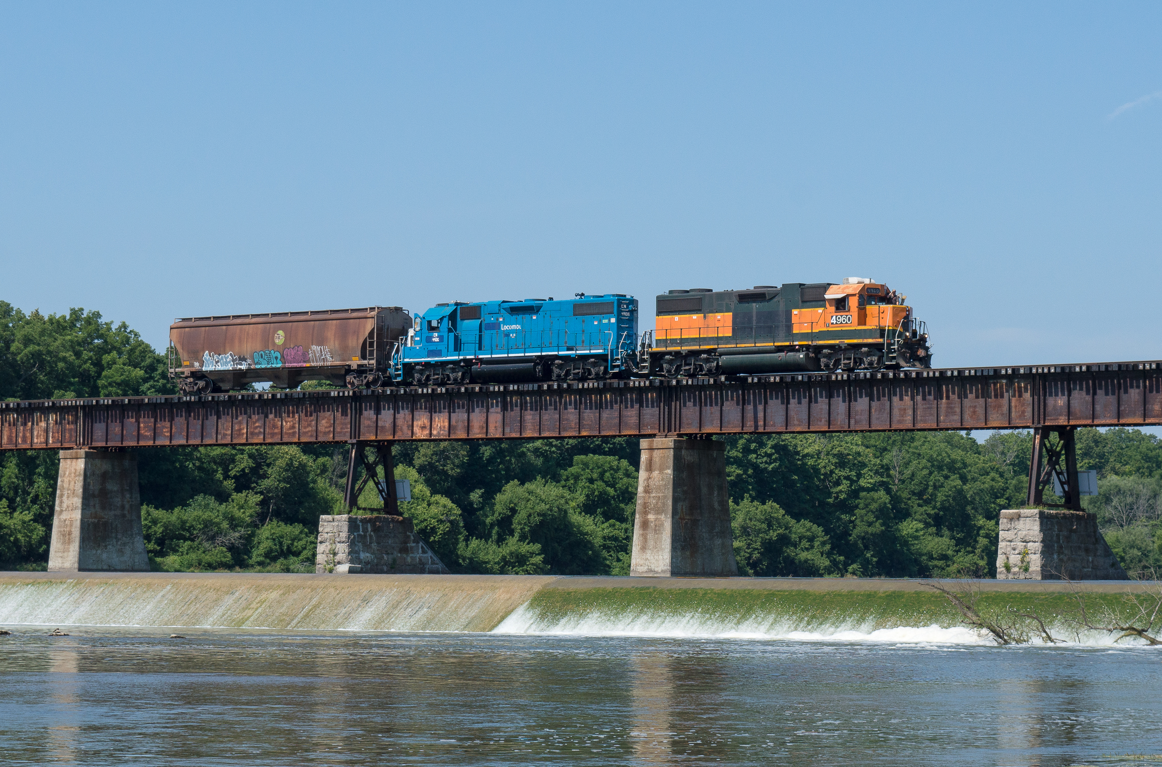 Railpictures.ca - Joseph Bishop Photo: CN L580 slowly trundles across ...