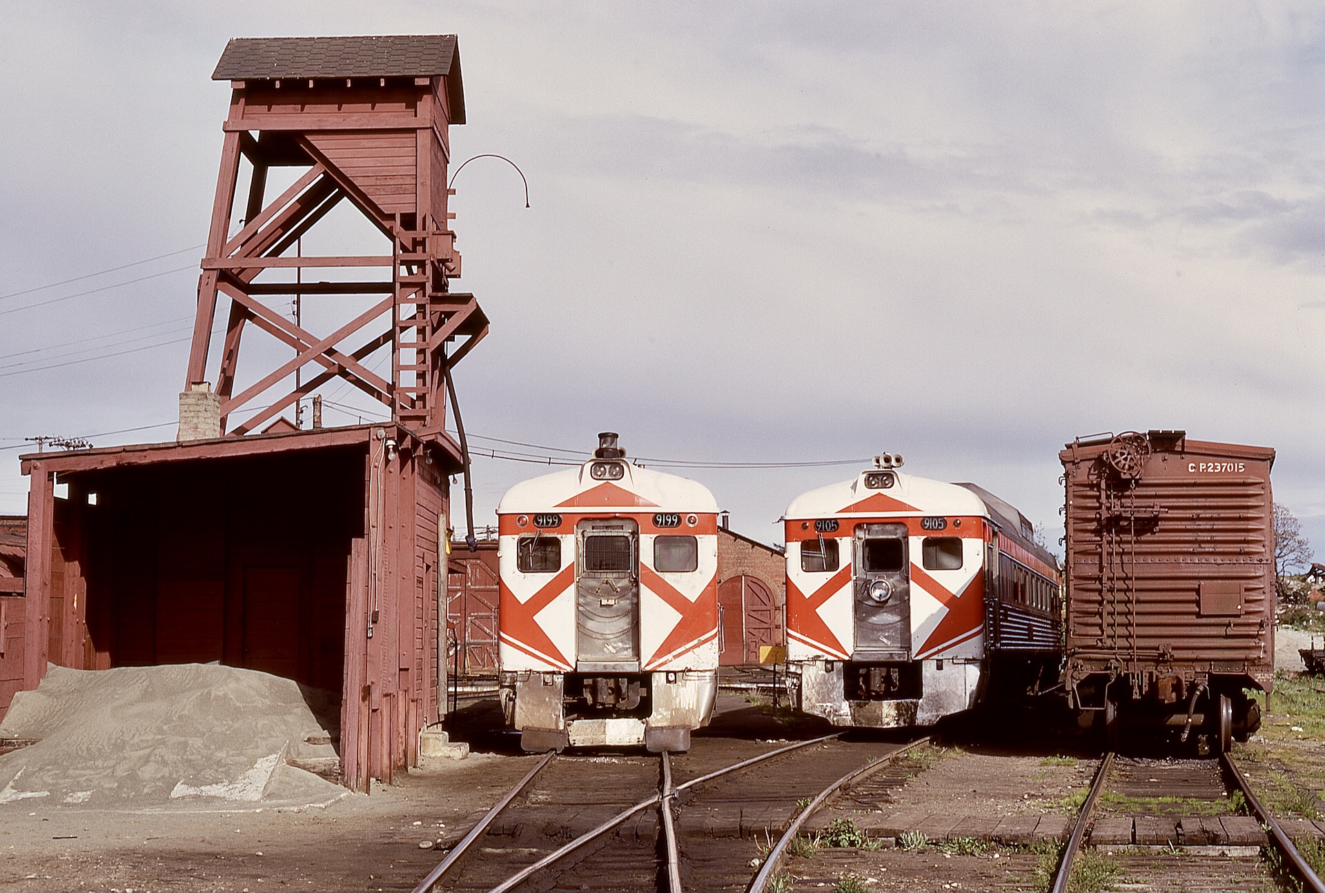Railpictures.ca - Ken Perry Photo: On the E&N on Vancouver Island, a ...