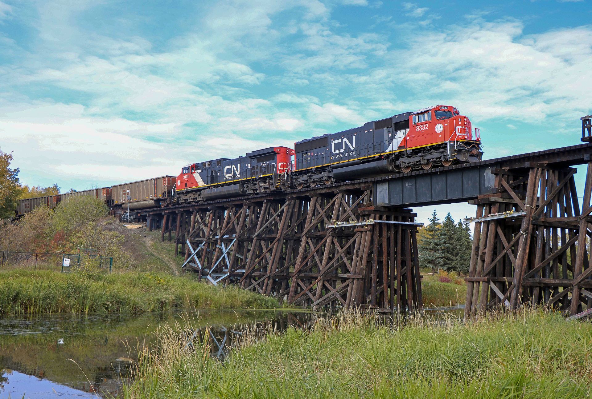 Railpictures.ca - John Eull Photo: Behind two AC conversions (8332 and ...