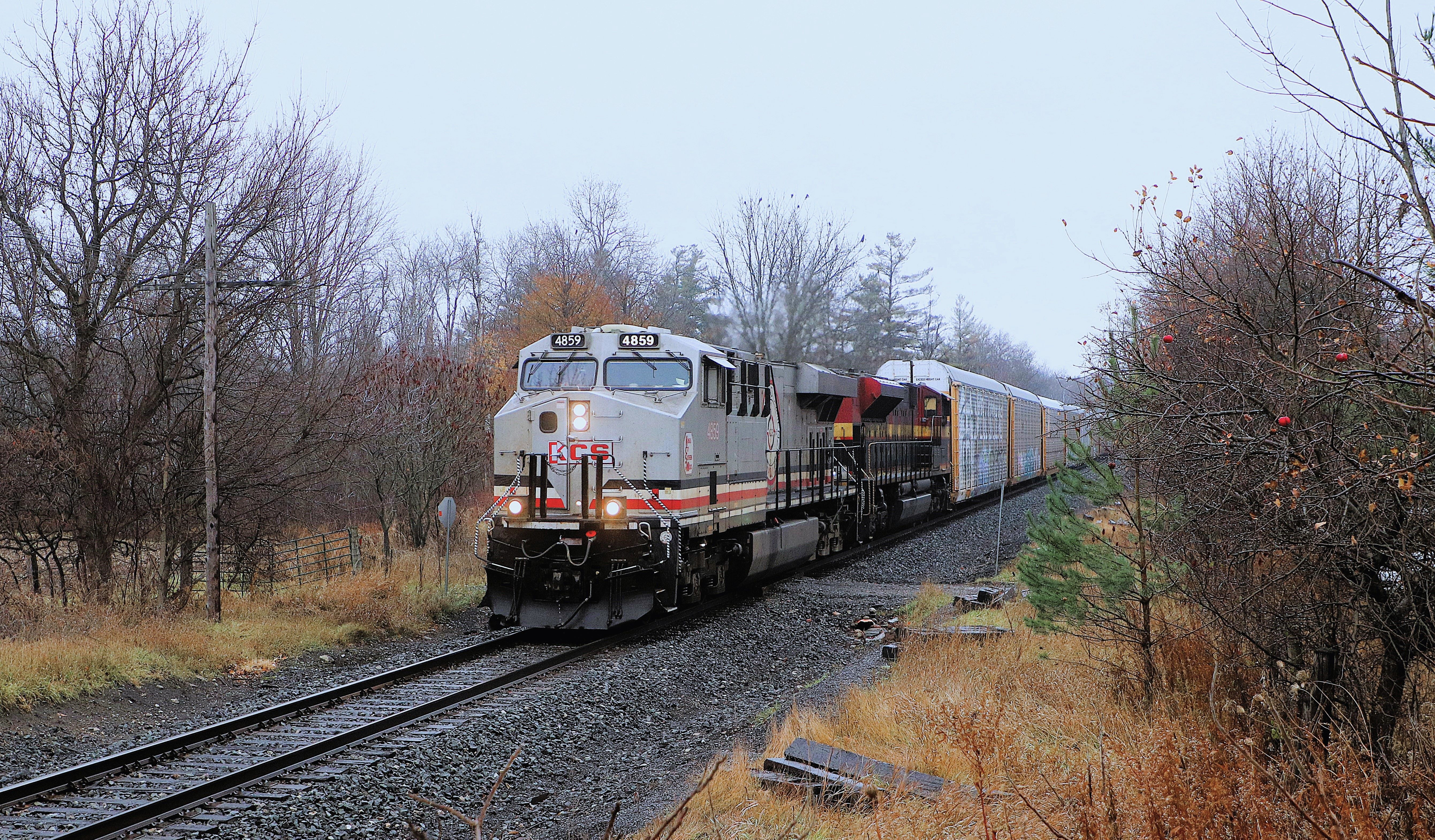 Railpictures.ca - Bill Purdy Photo: The old saying came to be true once ...